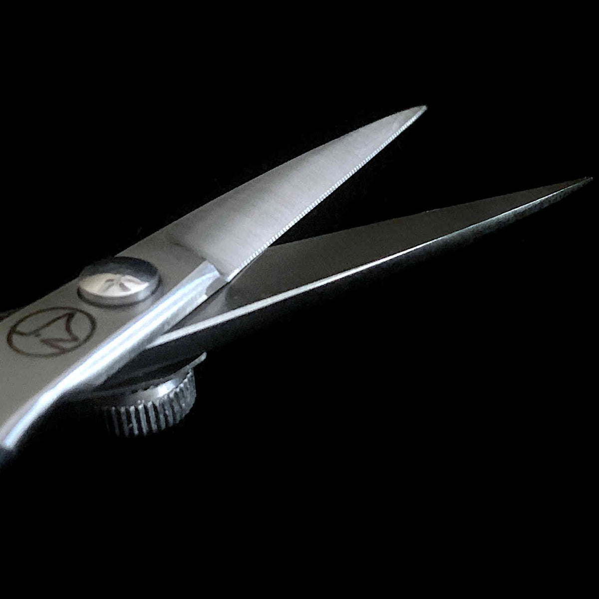 Sight Cast 4" Razor Scissors – Beast Brushes Inc